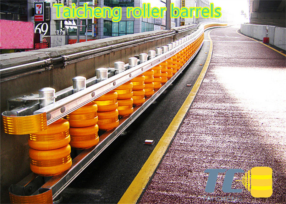 50m Polyurethane Safety Highway Roller Crash Barrier Guardrail System