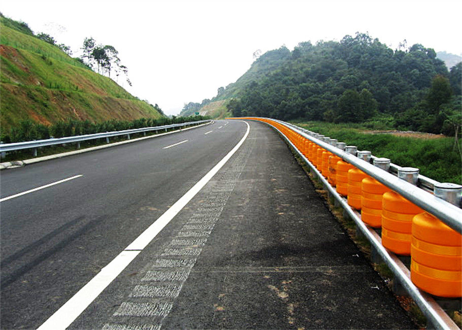 Highway Crash Cushion Barrier Safety Roller Fence For Fork Road