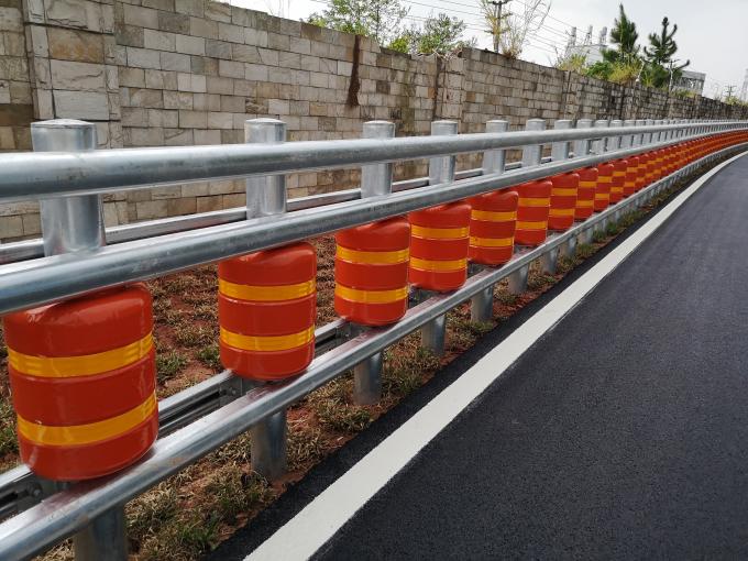 ISO Standard PU And PVC Safety Guard Rail Rolling Guardrail Barrier