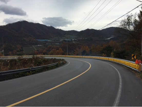 Turning Driveway Anti Collision EVA Roller Guardrail System Rolling ...