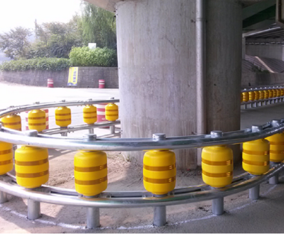 Highway Safety Guardrail Roller Barrier Crash Barrier EVA Rolling Barrels