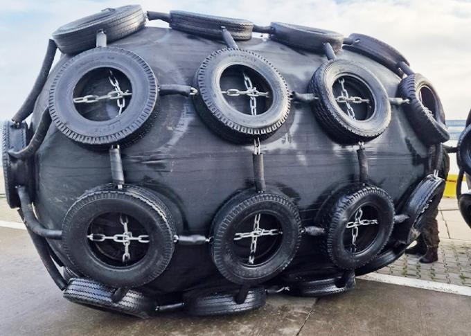 Marine Pneumatic Natural Rubber Fender For Ship Berthing
