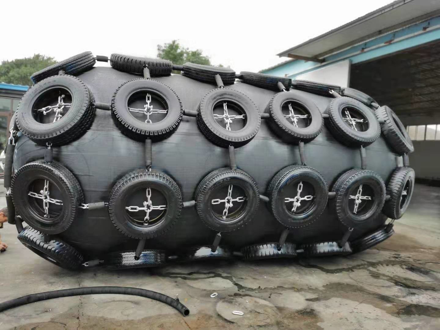 Submarine Inflatable Rubber Fender Collision Proof Dock Hull Protection