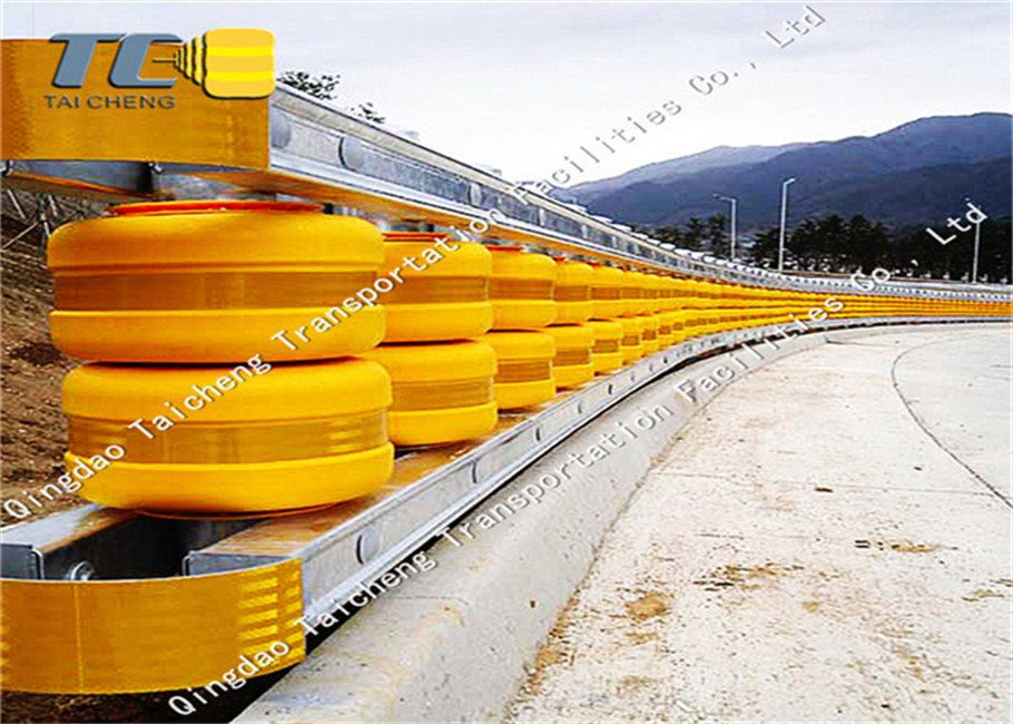 Shock Resistance Roller Barrel Barriers For Highway Tunnel Corner