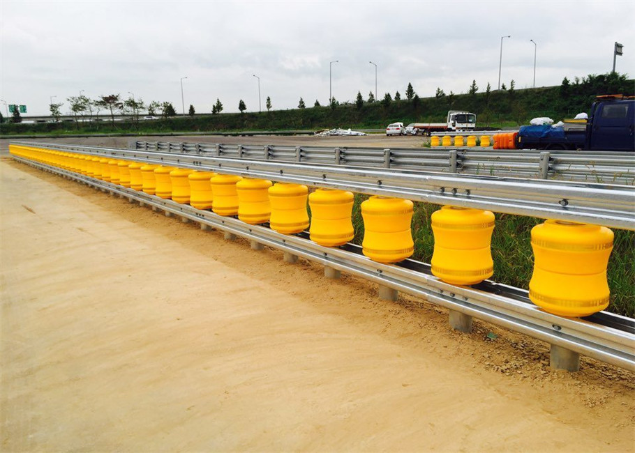 Roadway Traffic Safe Rolling Type Safety EVA Roller Barrier Safety ...