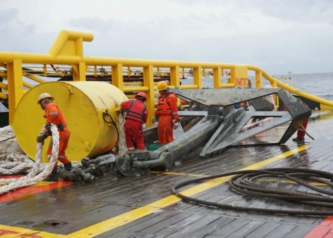 Marine Offshore Steel Mooring Buoy 1200mm With Quick Release Buoy Hooks