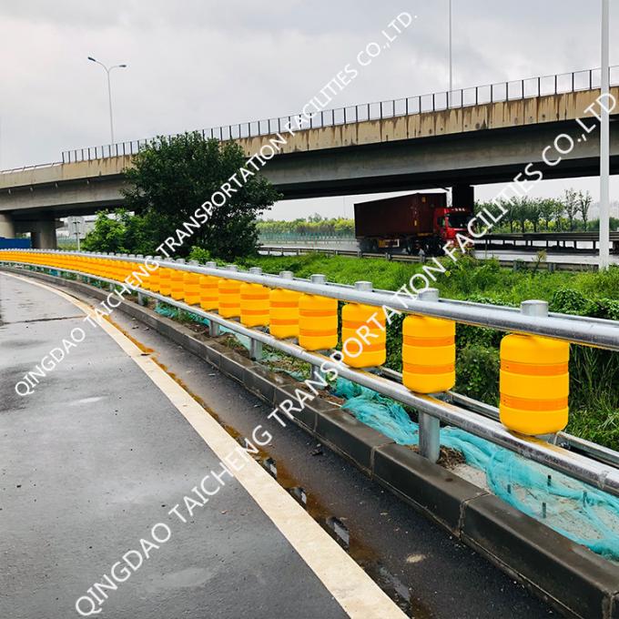 ISO Standard PU And PVC Safety Guard Rail Rolling Guardrail Barrier